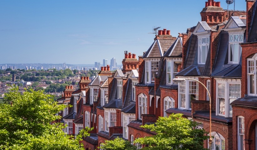 Buying in the Capital: How a Property Consultant in London Can Simplify ...
